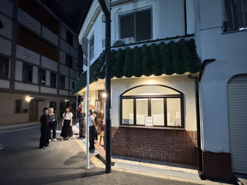 【南田辺駅】「クレープ喫茶えんどう」グランドオープン！行列ができる有名店の新展開。3号店登場 | 大阪住吉つーしん